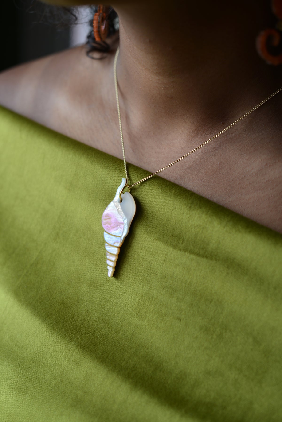 Twist Shell Necklace – fizzgoespop