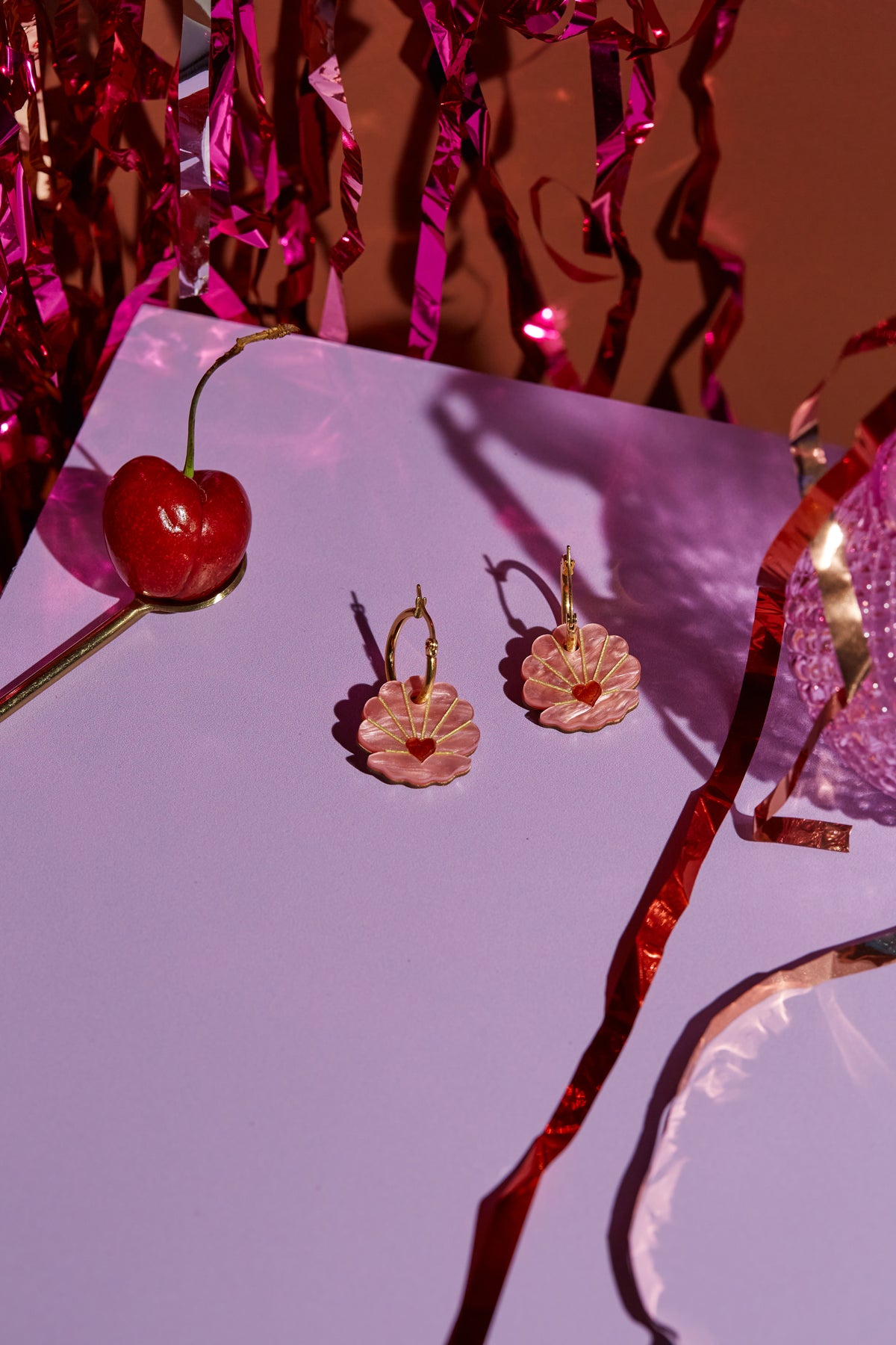 Pink Clam Hoops – fizzgoespop