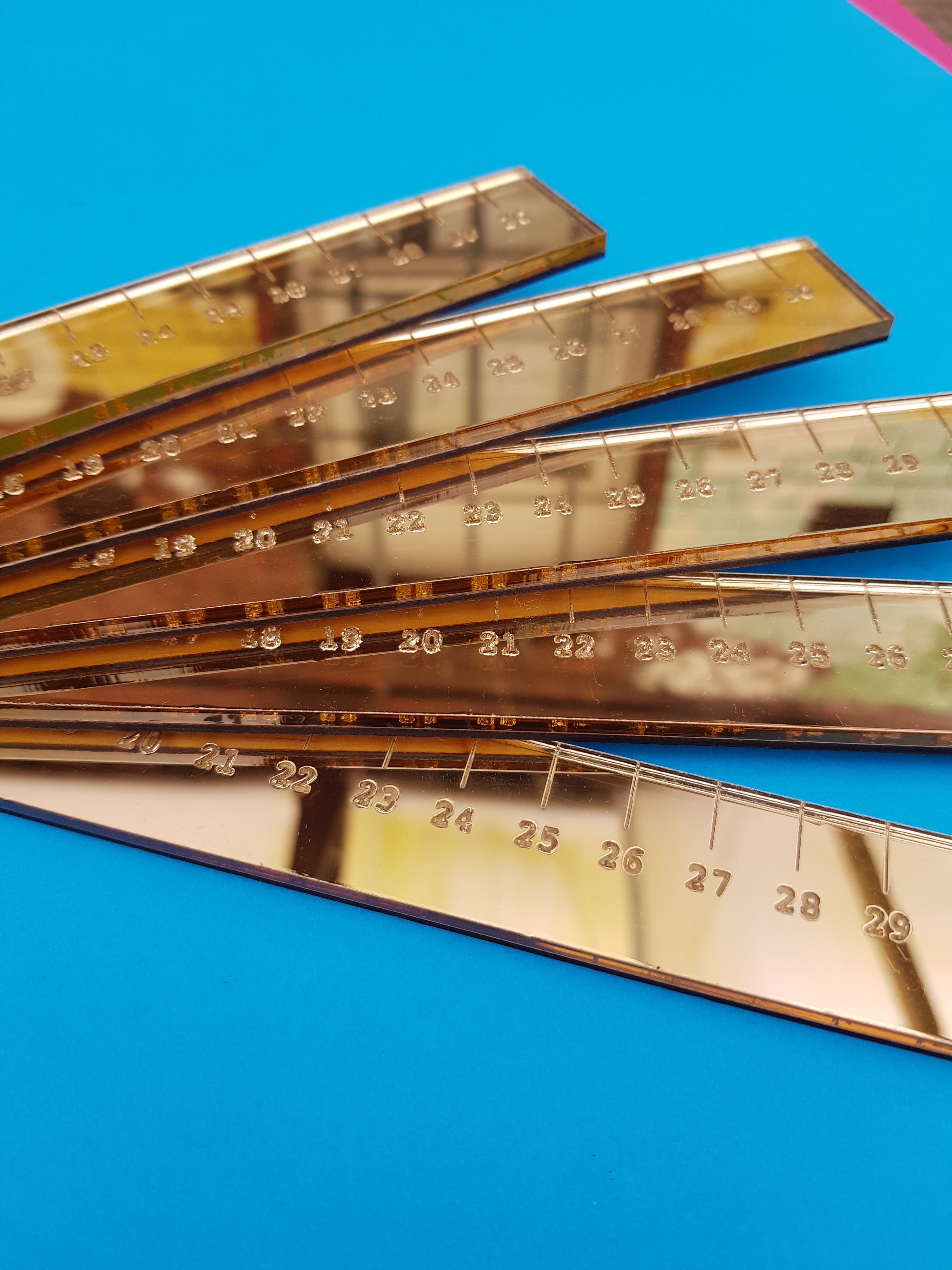 Laser cut gold perspex 30cm ruler – fizzgoespop