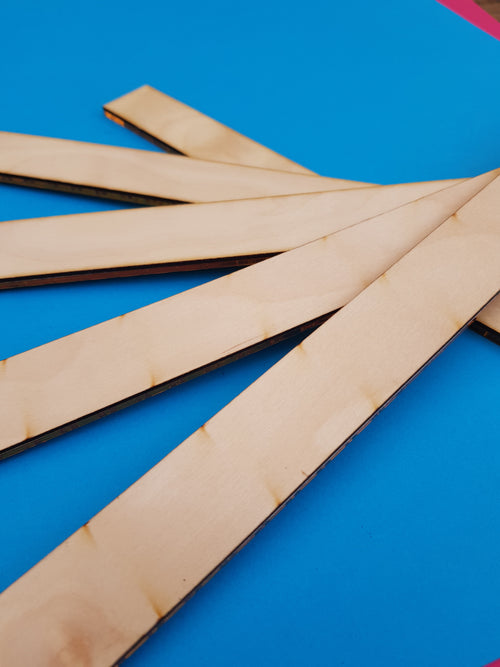 Laser cut gold perspex 30cm ruler – fizzgoespop