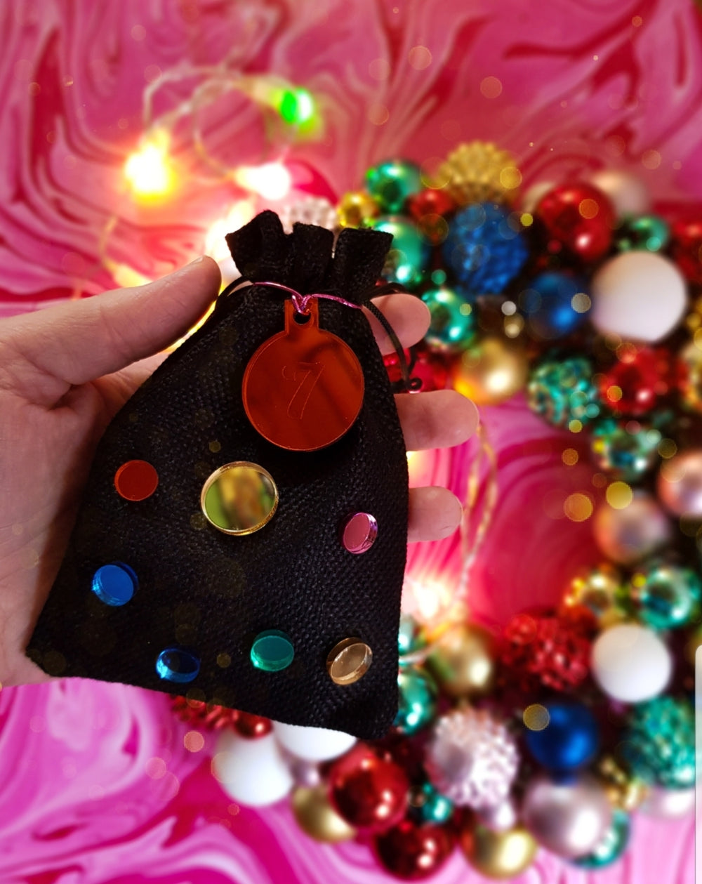 Laser cut gold perspex 30cm ruler – fizzgoespop